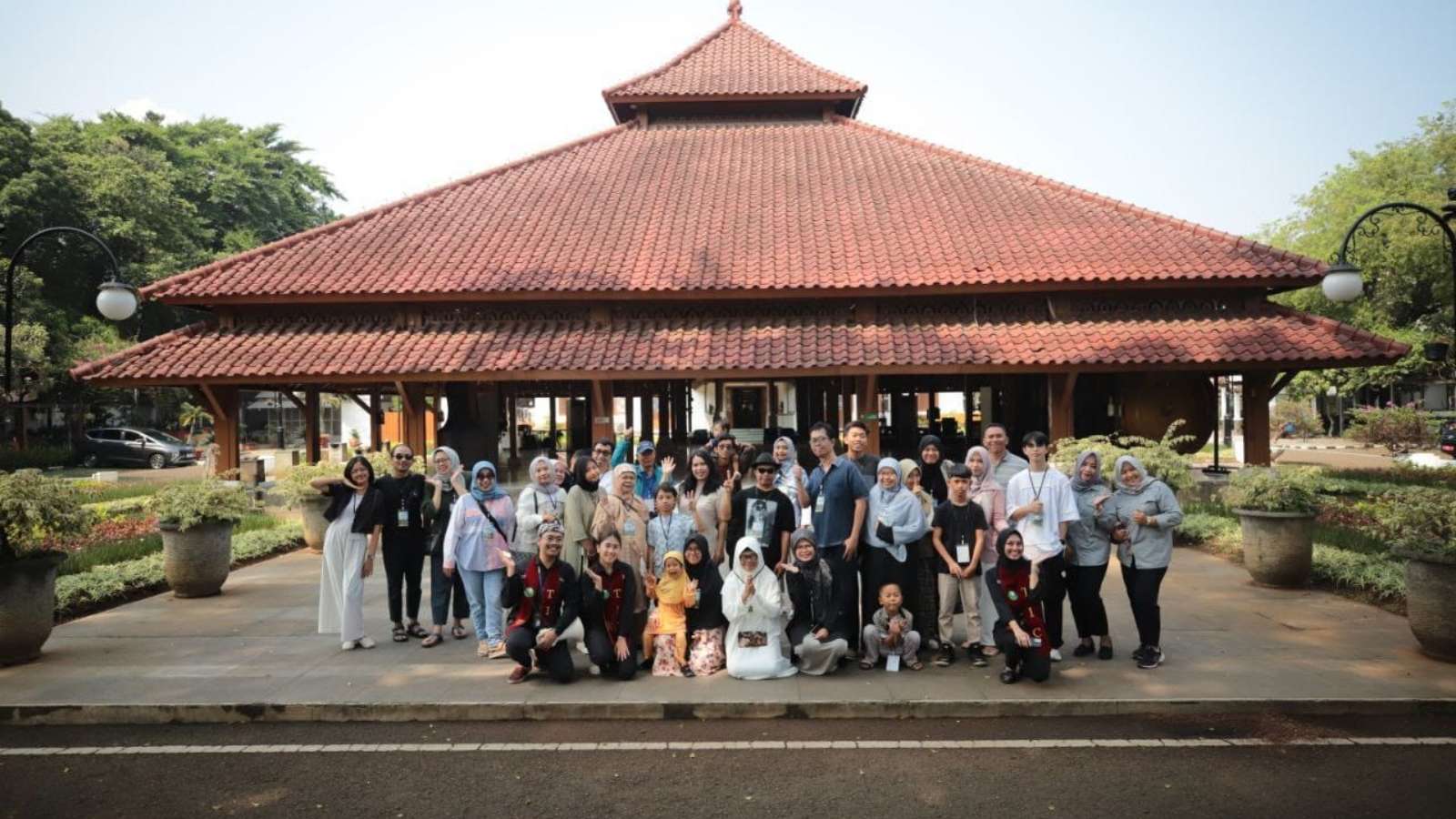 Pendopo Dibuka untuk Umum, Wisatawan Antusias Mengenal Sejarah Kota Bandung