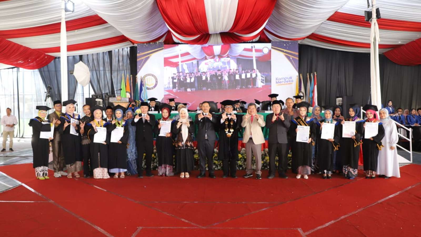 Acting Regent of Garut Encourages Uniga Graduates to Contribute to ...