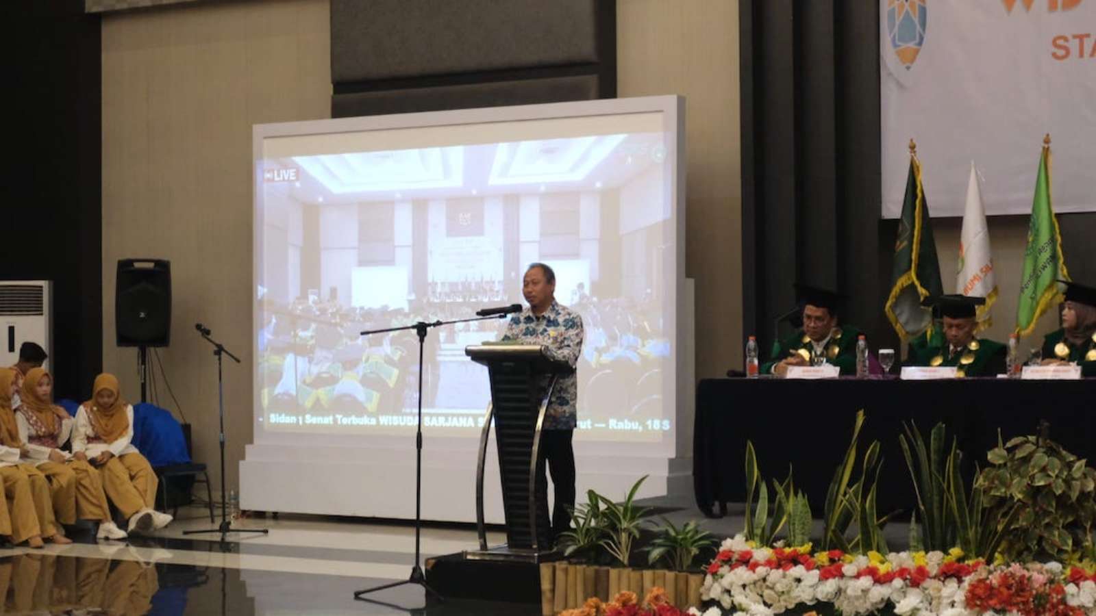 STAI Siliwangi Garut Gelar Wisuda Sarjana, Harapkan Lulusan Siap Hadapi ...