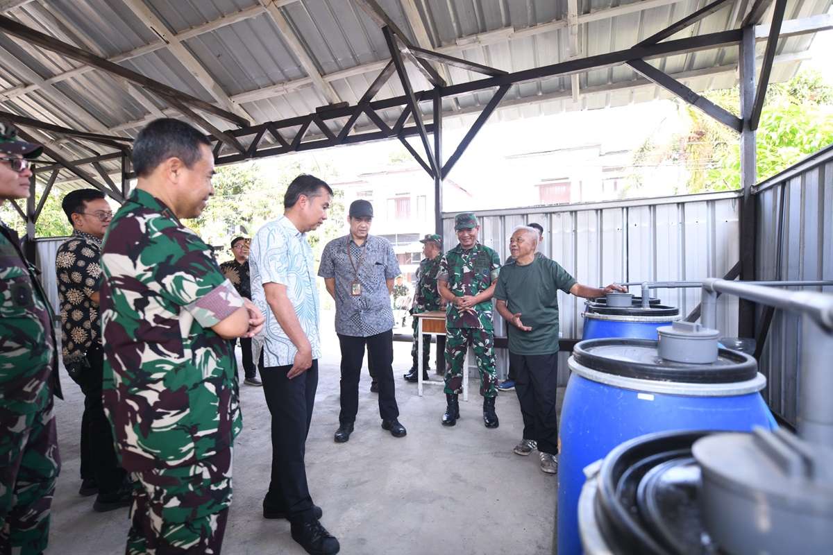 Bey Machmudin Appreciates Waste Management at Seskoad Headquarters