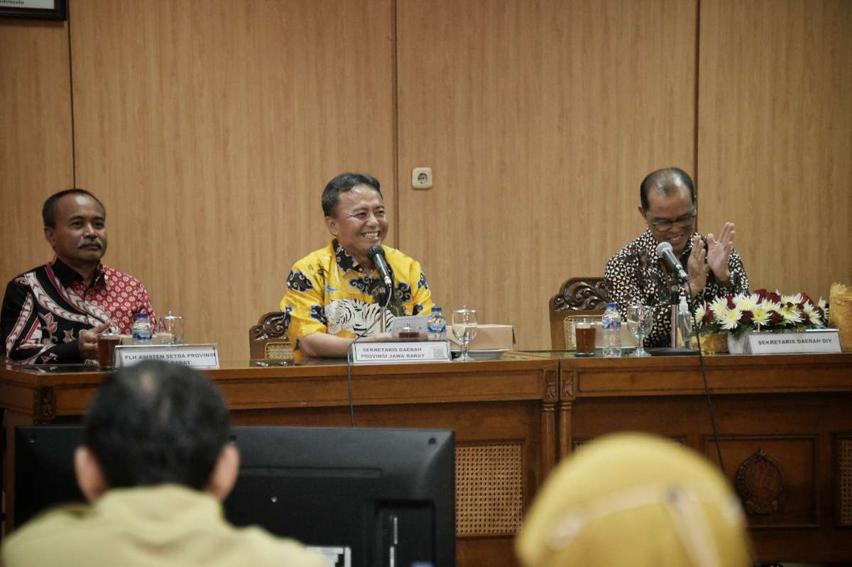 West Java Learns Best Practices in Governance from DIY