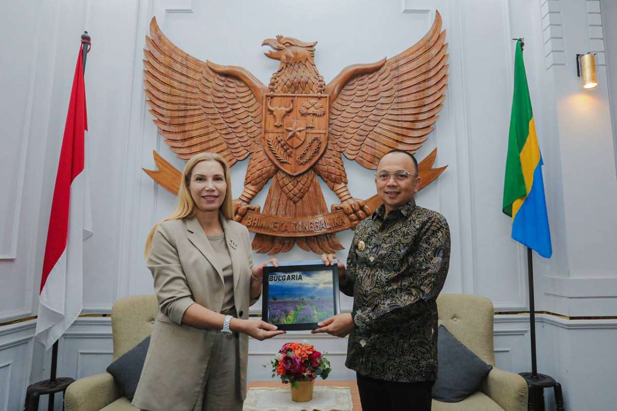 Several Female Ambassadors Visit Bandung City, Explore Multi-Sector ...